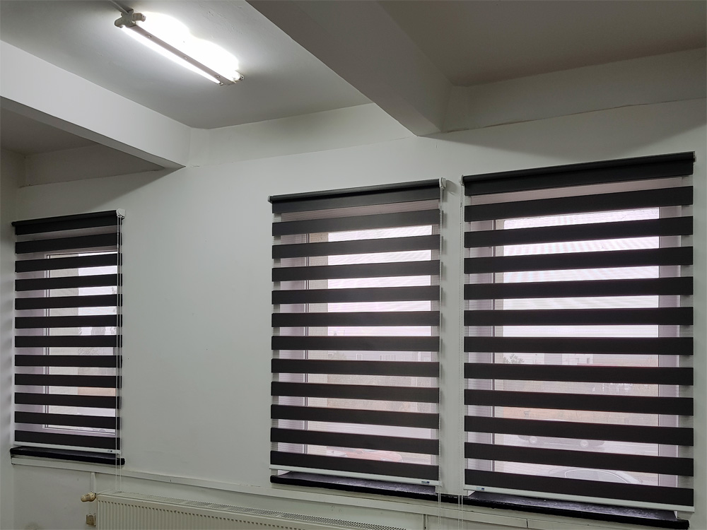 Rolete textile zebra usor de montat Easy Zi-Noapte